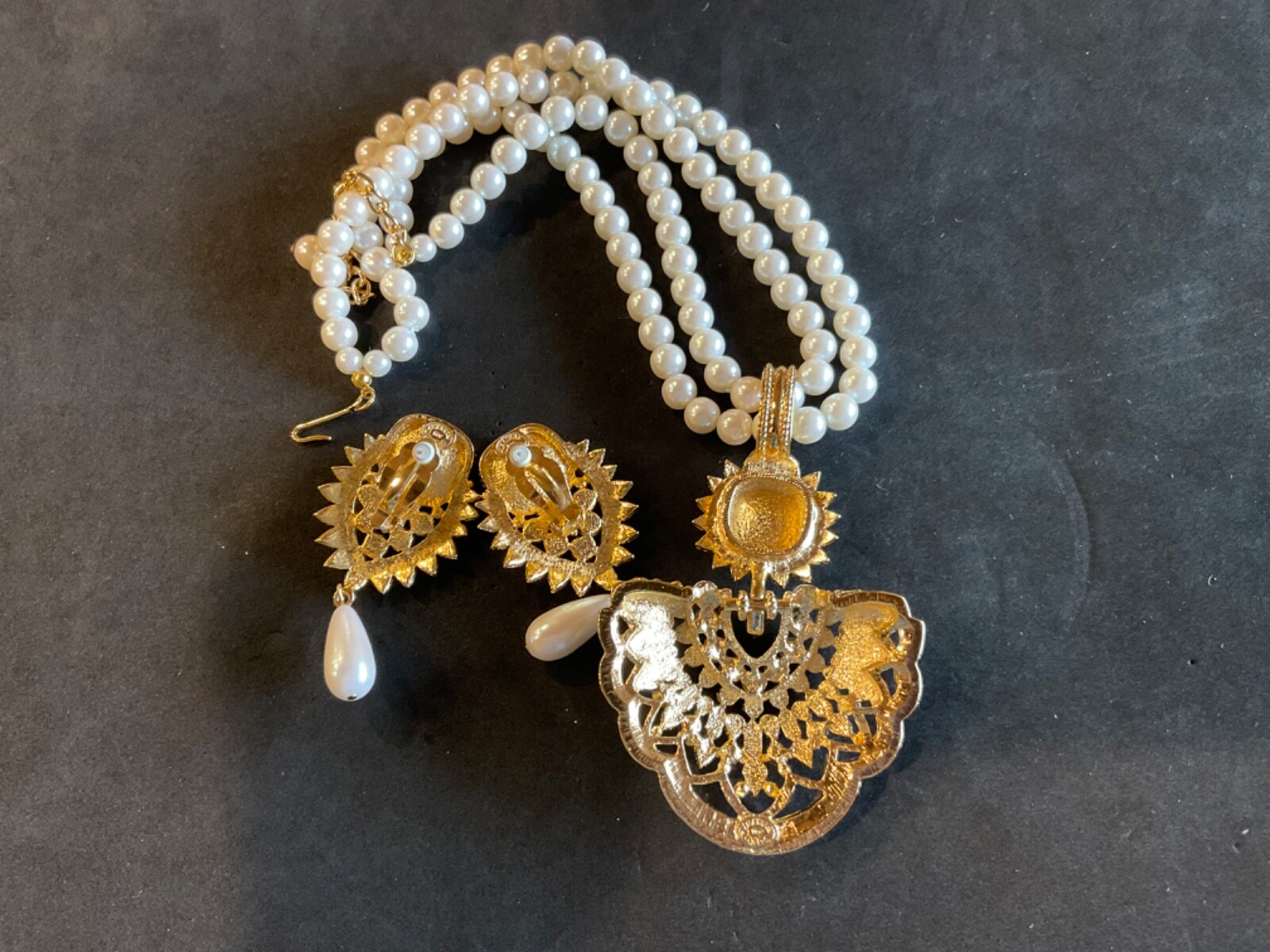 Elizabeth Taylor SHAILL JHAVERI for AVON IMPERIAL EL… - Gem