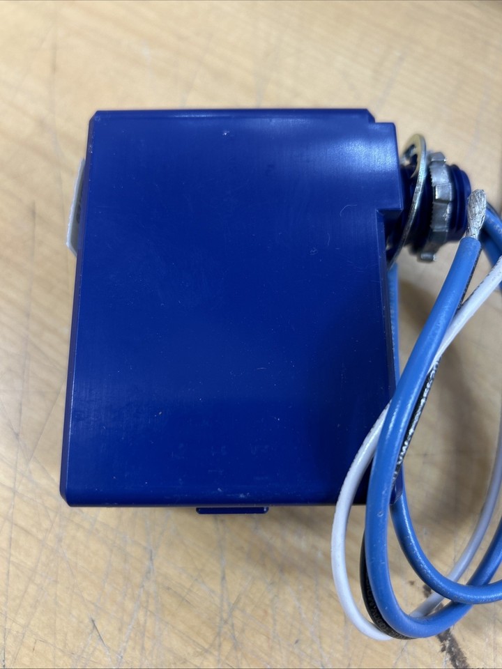 Lot of 3 - ACUITY NPP20 PL nLIGHT Plug Load Control Power Packs 233C81 ...