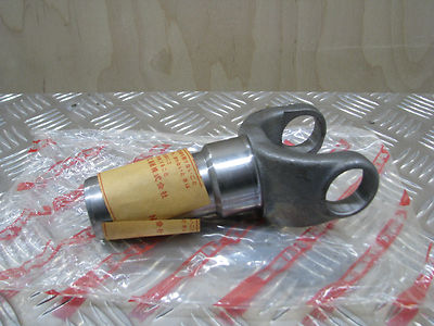 Sleeve Yoke - 37302-36020 - For Toyota Land Cruiser 1985-1997 FJ60 FJ80 ...