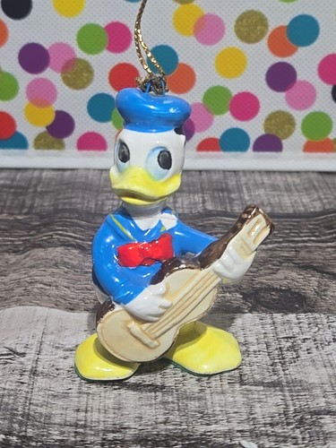 VINTAGE Walt Disney Productions Donald Duck Playing Guitar Christmas ...