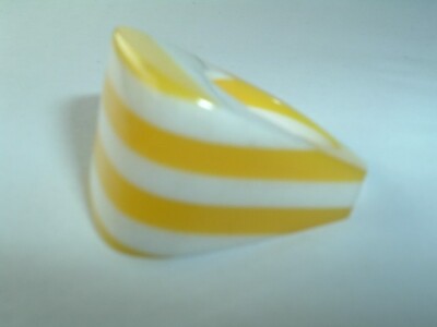YELLOW & WHITE STRIPED LUCITE RING SIZE 5.25 | eBay