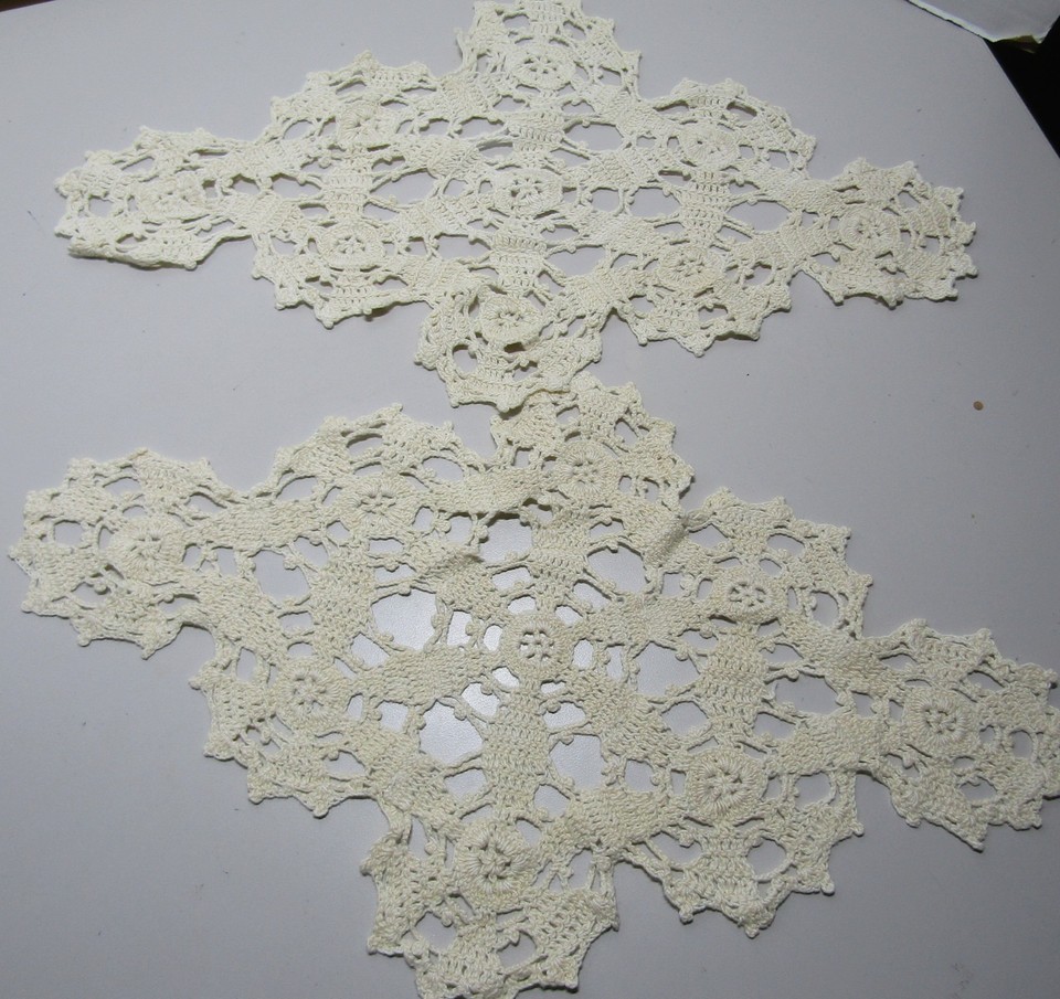 Vtg 3 Pc Hand Crocheted Antimacassar Chair Set Beige Ecru | eBay