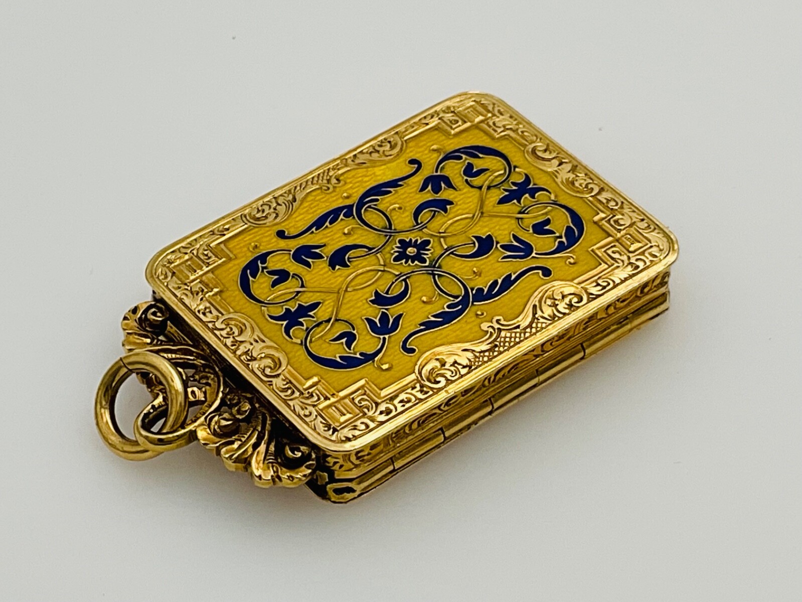 Antique 18k Yellow Gold Heavy Locket. Enamel. Vinaigr… - Gem