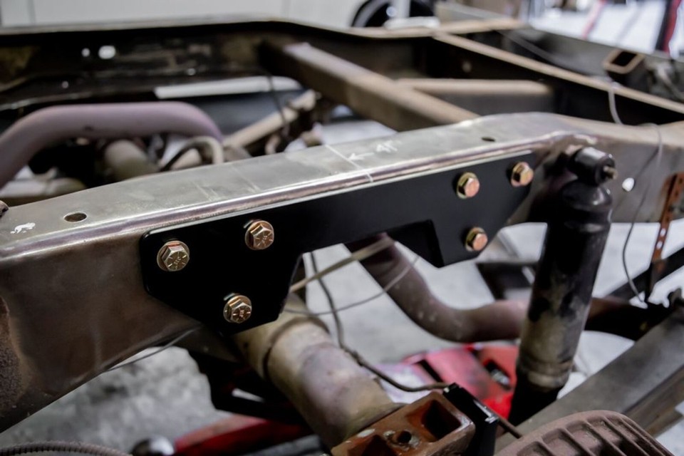 1973-1987 GMC C20 6"/8" Drop Kit SBC 14 Bolt Complete Lowering Kit with ...