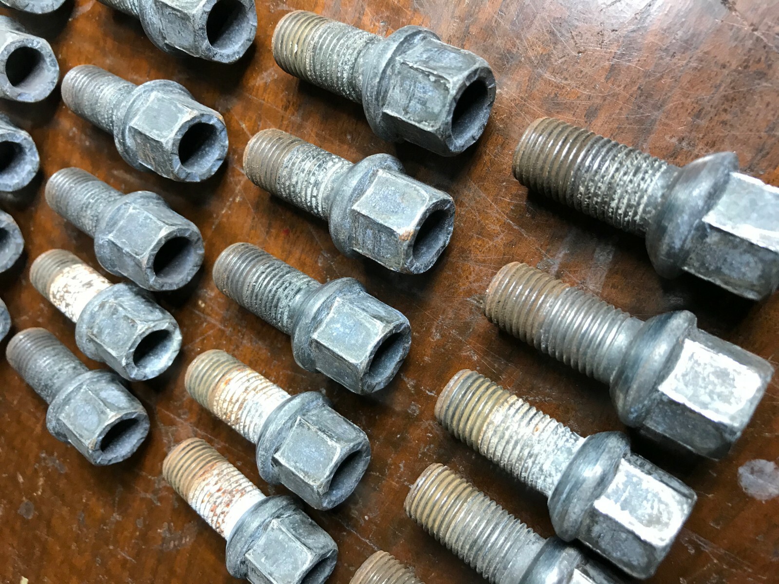 19x Stock Lug Nut Bolts Set Audi A4 A6 TT VW Jetta Golf MK3 MK4 MK5 ...