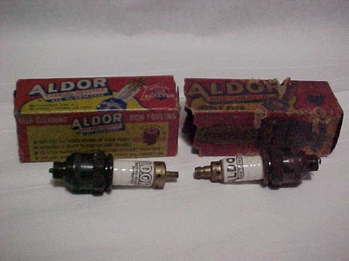 2 Omatic Aldor Automatic Antique Spark Plugs Boxed A L Doering Brooklyn ...