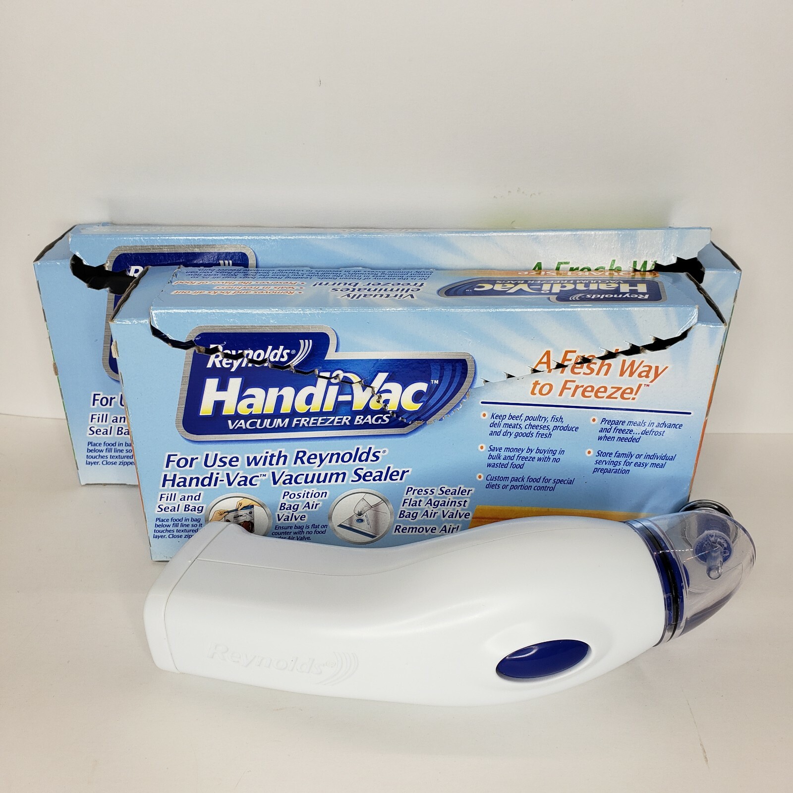 Reynolds Handi-Vac Vacuum Sealer With Gallon And Quart Bags Tested ...