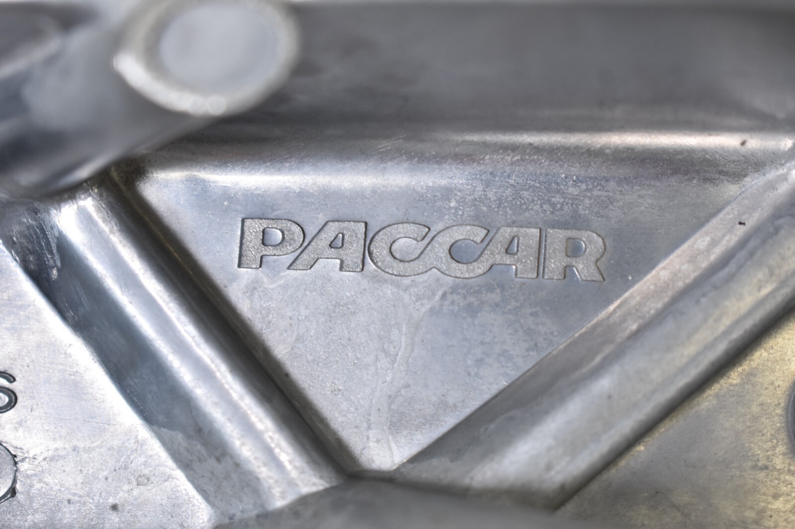 Paccar Kenworth L11-1376 Support - Headlamp LH MLU Left Hand New OEM | eBay