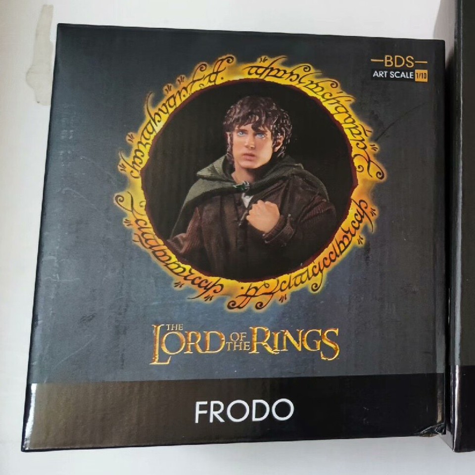IRON STUDIOS Frodo Baggins 5.5in Statue The Lord of the Rings Figure ...