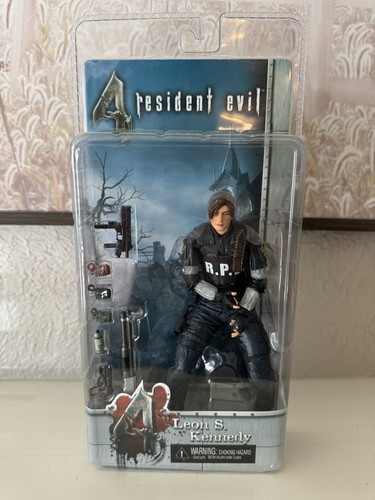 Resident Evil 4 NECA Leon Kennedy RPD Outfit SDCC Exclusive Action ...