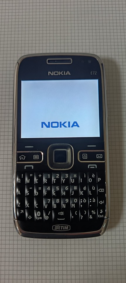 Nokia E72 RM-530 perfetto, sbloccato, vedi descrizione. | eBay