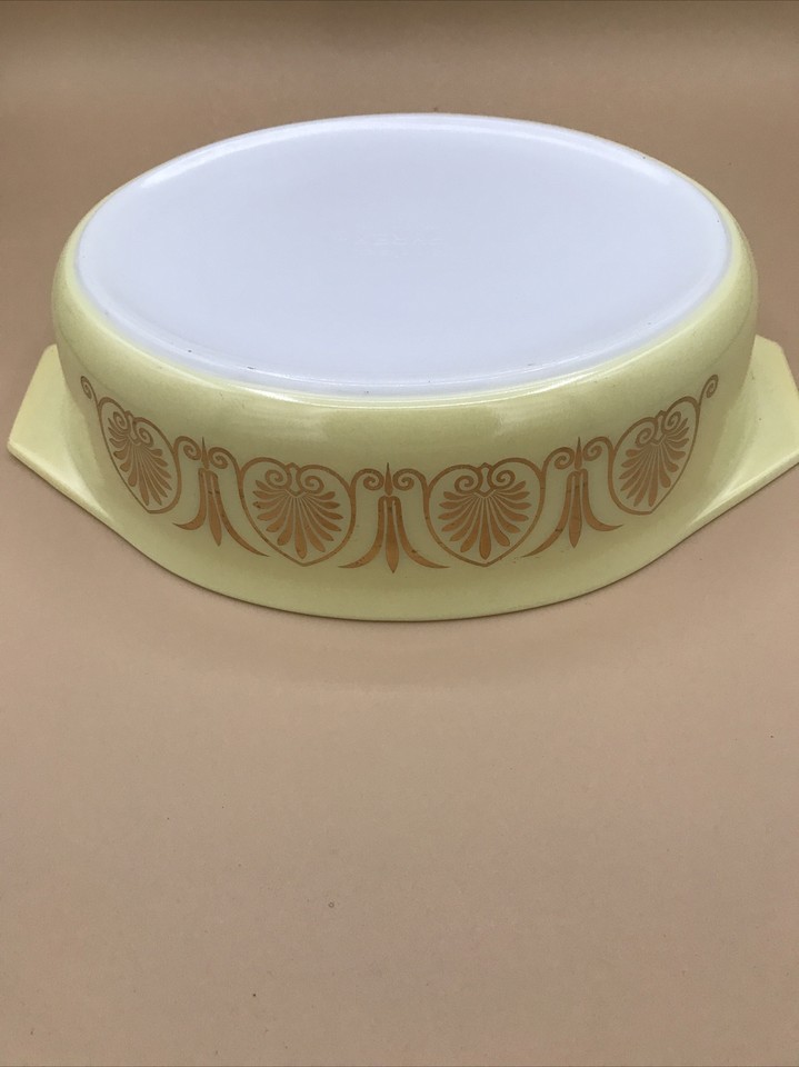 Vintage Pyrex Golden Classic Casserole Dish 045 Yellow and gold with ...