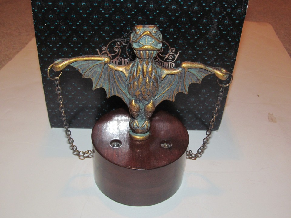 HAUNTED MANSION 2004 999 HAPPY HAUNTS BALL BAT STANTION LE 250 DISNEY W ...