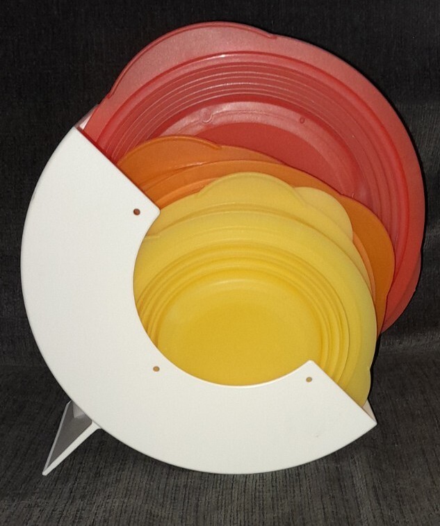 Tupperware Set Of 5 Flat Out Containers With Storage | eBay