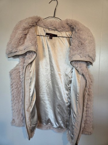 FEVER Faux Fur Zip Front Women's Vest • Ivory • Lined & Pockets • Size ...