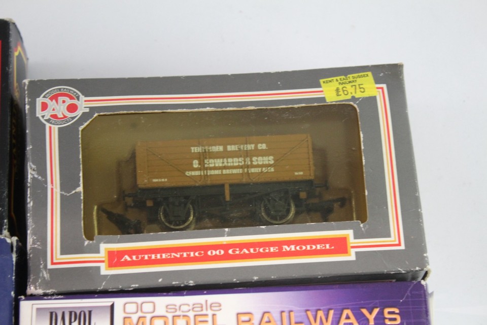 Mixed Boxed OO Gauge Locomotive Rolling Stock Inc Mainline Lima Dapol ...