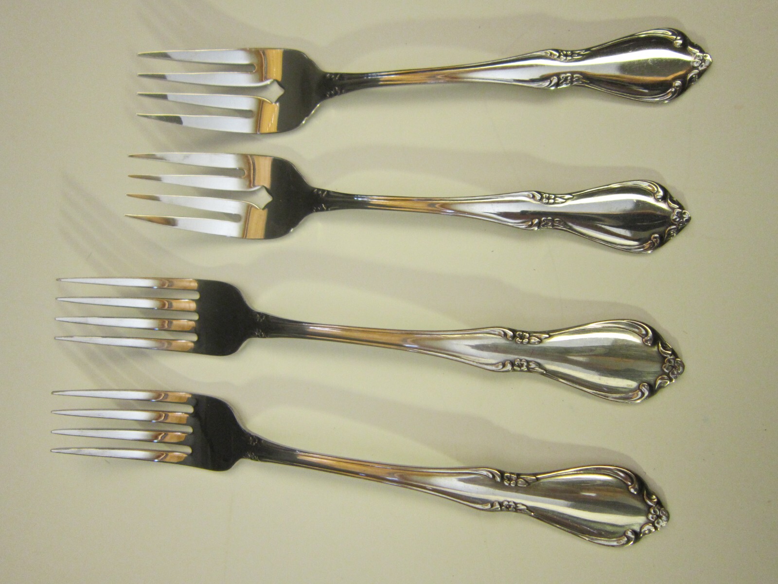 Oneida Chateau 4 Forks Oneida Craft Deluxe Stainless Flatware Lot #T16 ...