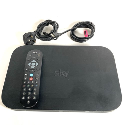 Sky Q TV Box 1TB ES130 With Power Lead, HDMI, Card & Remote | eBay