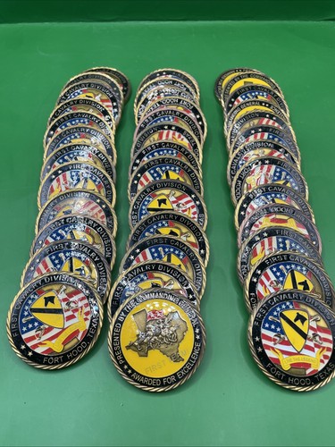 FIRST CAVALRY DIVISION OIF COMMANDING GENERAL COMMEMORATIVE COINS—-lot ...