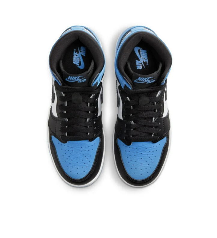 Size 5.5Y (7W) - Nike Air Jordan 1 Retro High OG UNC Toe Size 5.5Y (7W) - Nike Air Jordan 1 Retro High OG UNC Toe