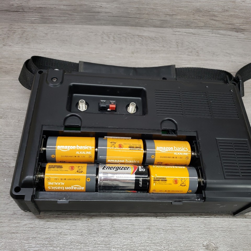 Grundig S450DLX Portable Field Radio SW/MW/FM, Works, No FM Antenna | eBay