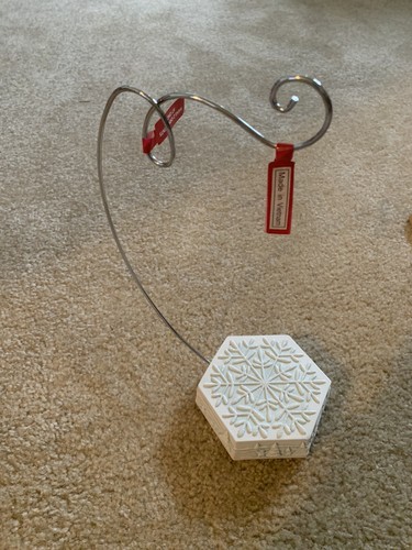 Hallmark 2020 DISPLAY STAND FOR 2 ORNAMENTS Keepsake Ornament Club ...