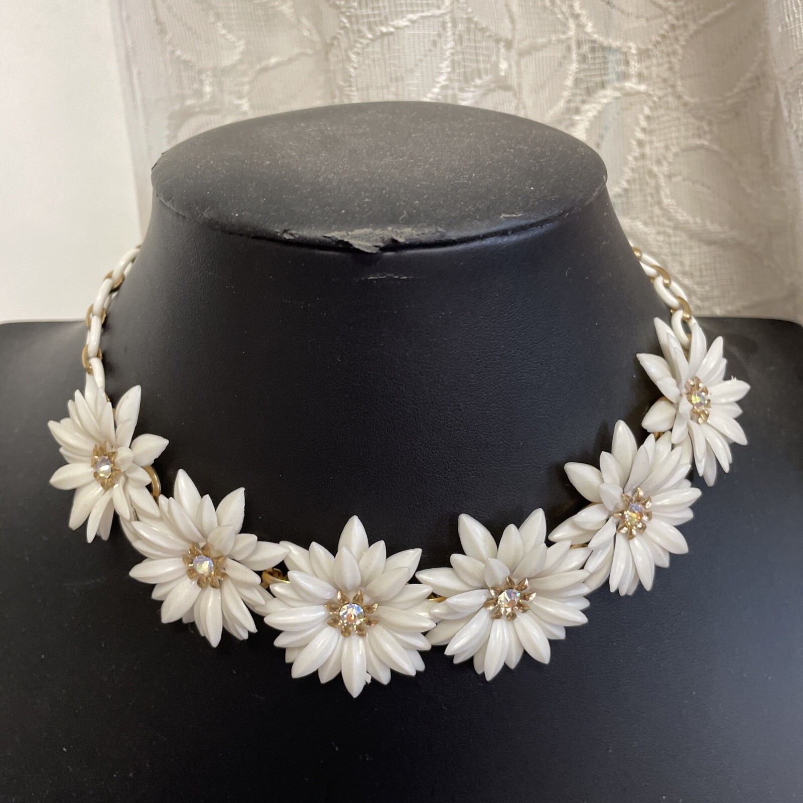 Vintage Coro Daisy Flower Necklace Plastic Rhinestone… - Gem