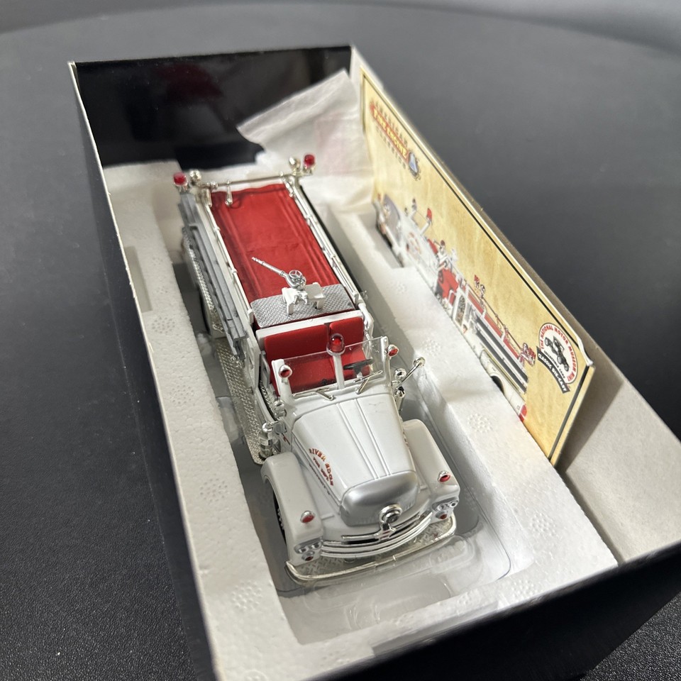 Corgi #50811 1:50s Seagrave K Riverside Fire Dept. American Fire Engine ...