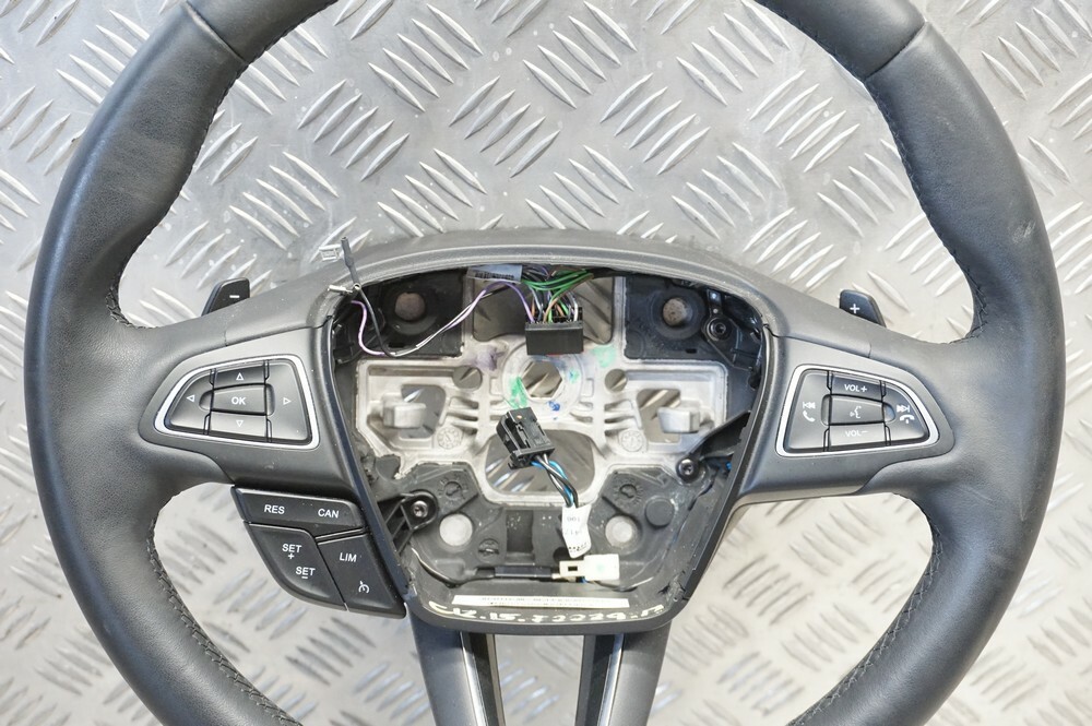 FORD KUGA MK2 HEATED STEERING WHEEL WITH CONTROLS 2017-2019 LY67 | eBay UK