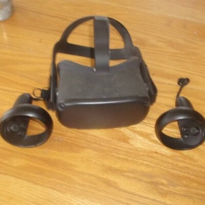 Oculus Quest All-in-One VR Gaming Headset 64 GB 815820020271| eBay