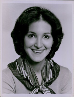 LG841 1977 Original Photo LYNNIE GREENE On Our Own Beautiful Actress ...