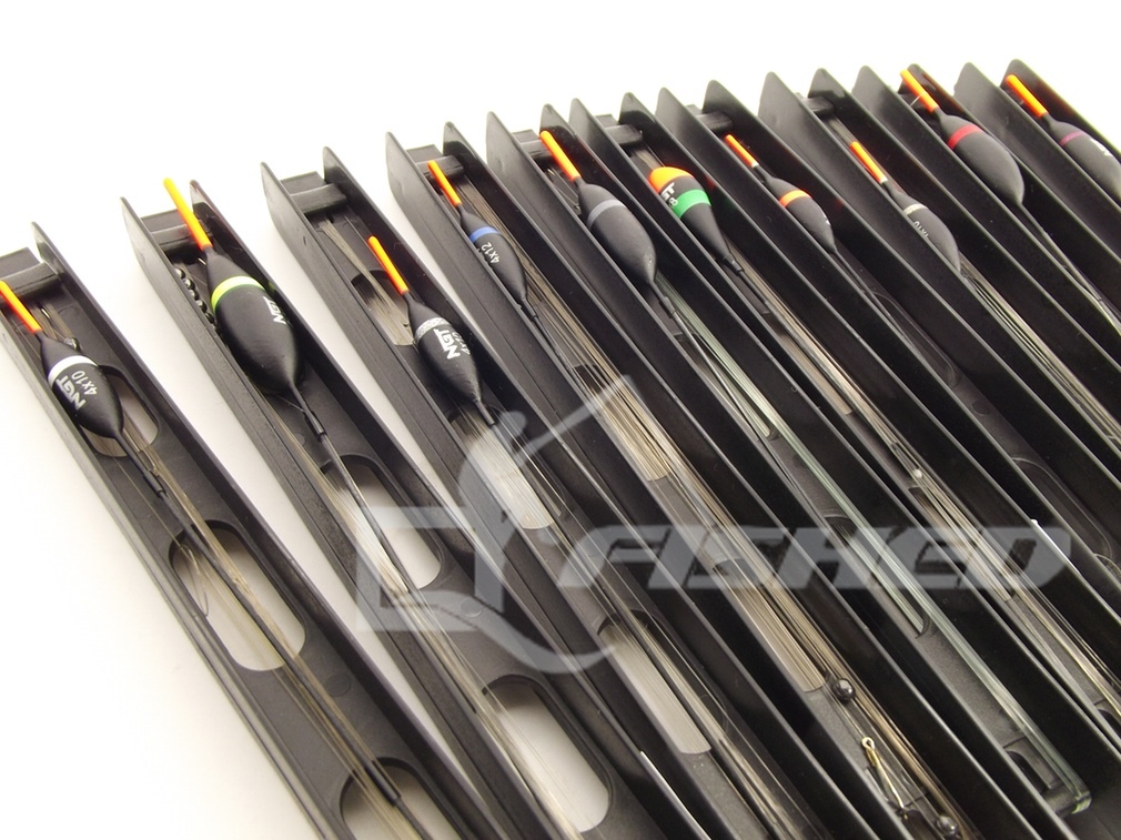 10 x Pole Float Rigs Assorted Carp Fishing Hook Barbless Ready Tied ...