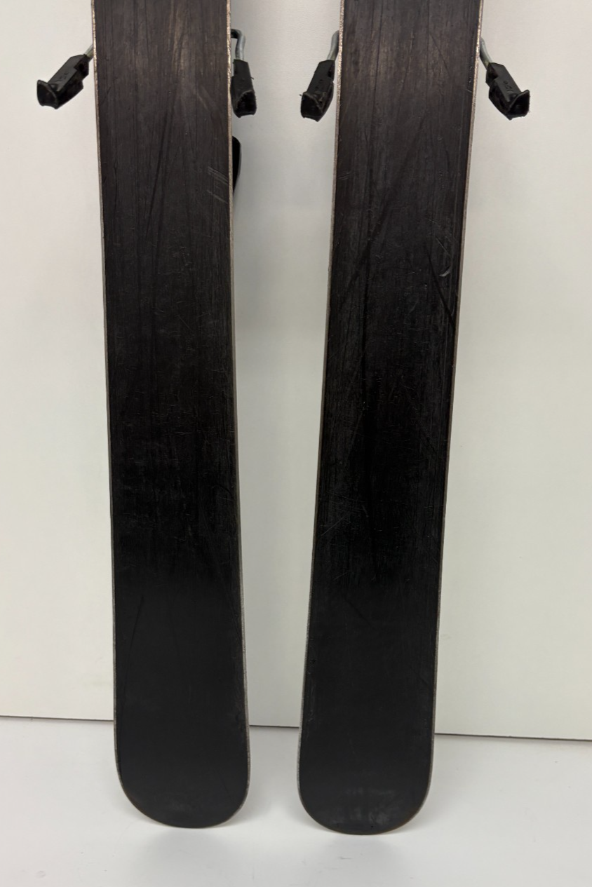 Volkl Gotama Jr 138cm Partial Twin-Tip Skis Salomon LZ7 Adjustable Size ...