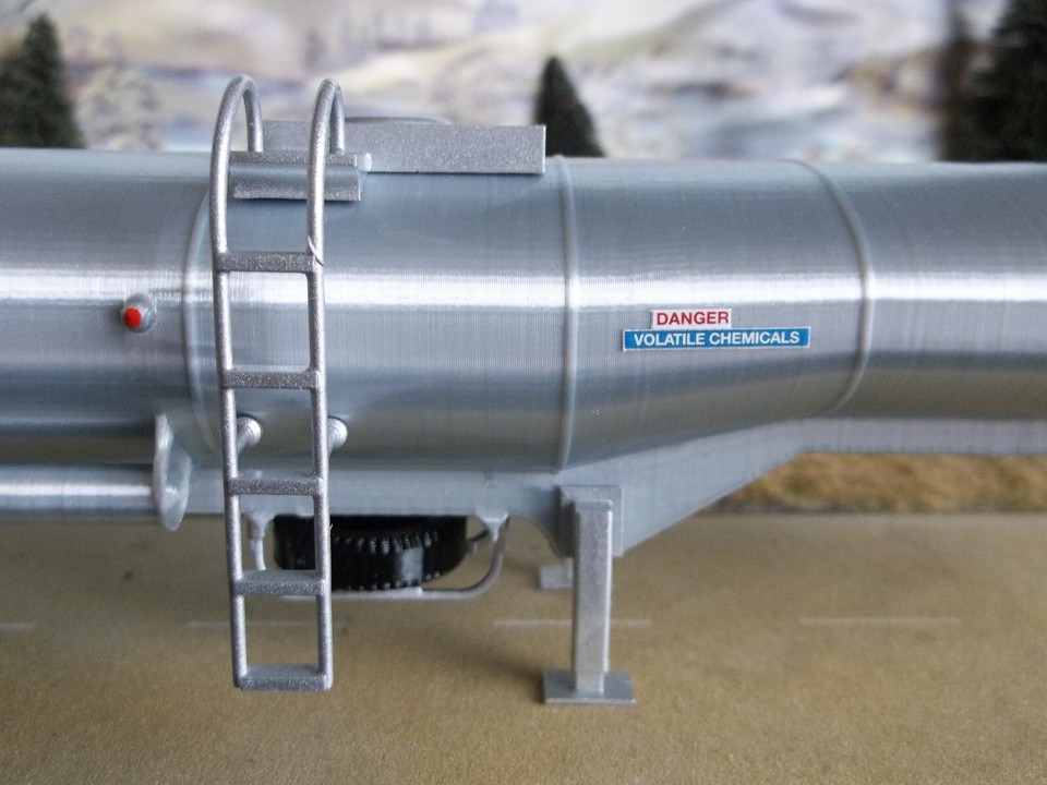Tanker Trailer to suit IXO TR100 Mack R - Convoy Rubber Duck Truck - 1/ ...