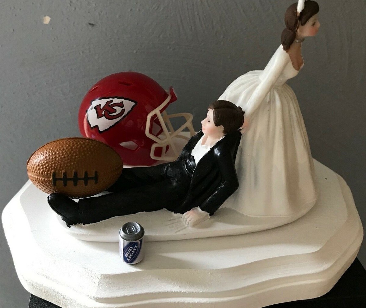 Kansas City Chiefs Symbol On Wedding Cake Kansas City Chiefs Edible