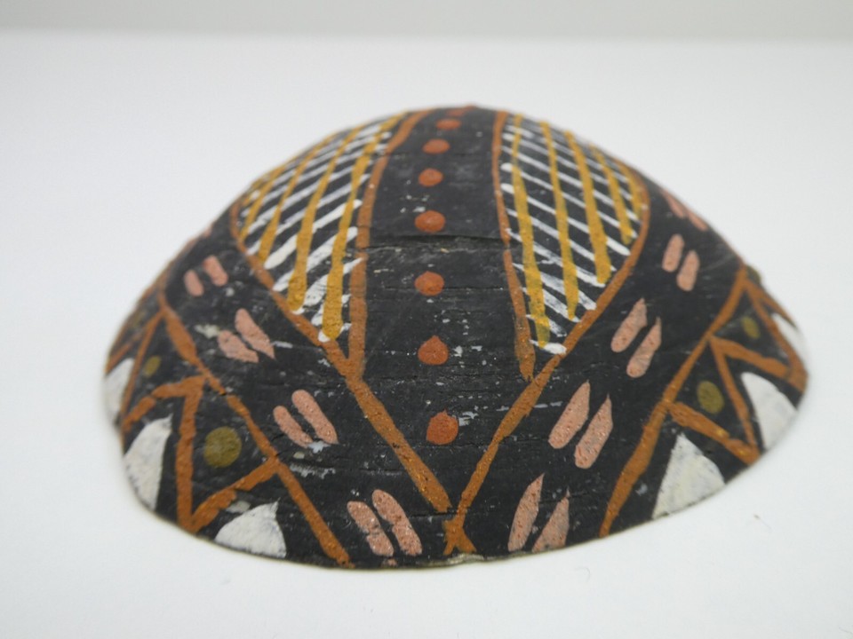 VINTAGE AUSTRALIAN HAND PAINTED ABORIGINAL ART SHELL BOWL SIGNED RHONDA ...