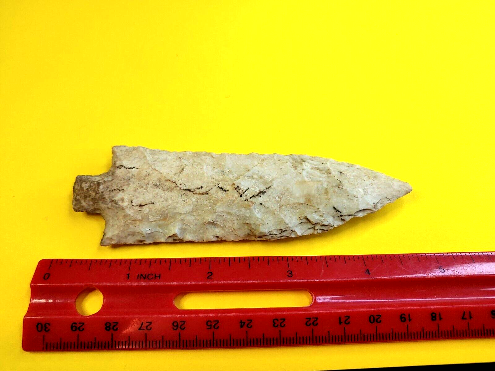 Authentic well-made Etley point made of Burlington chert from Fulton co ...