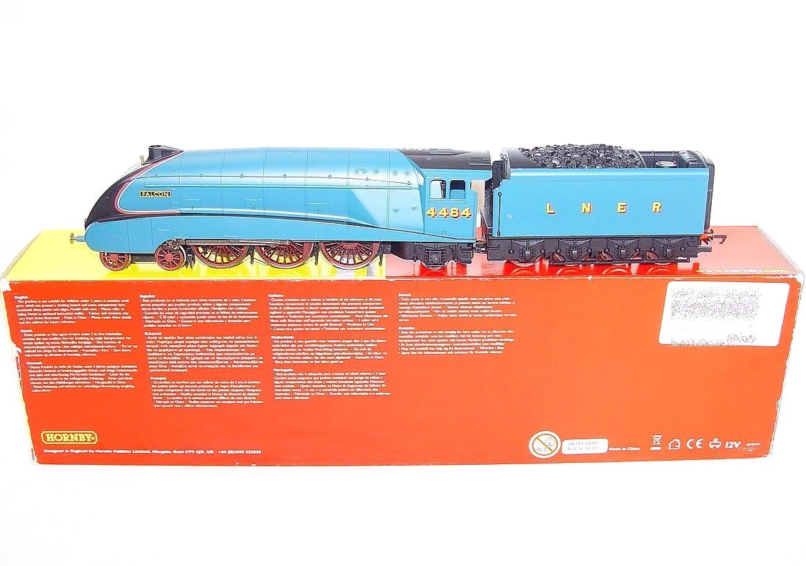 Hornby OO HO DC British LNER Railways CLASS A4 "FALCON" STEAM ...