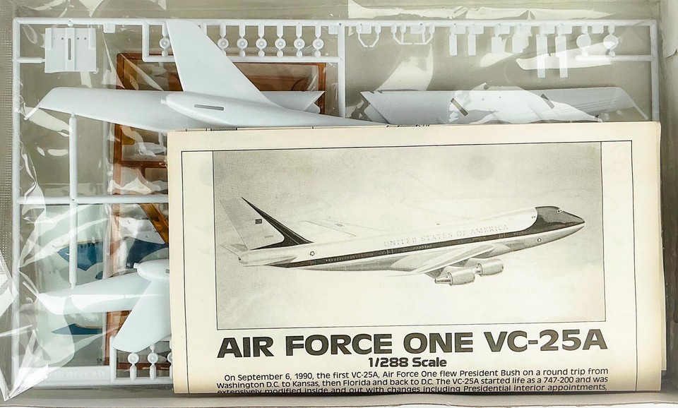Academy 2104 USAF VC-25A 'Air Force One' 1/288 Scale Plastic Model Kit ...