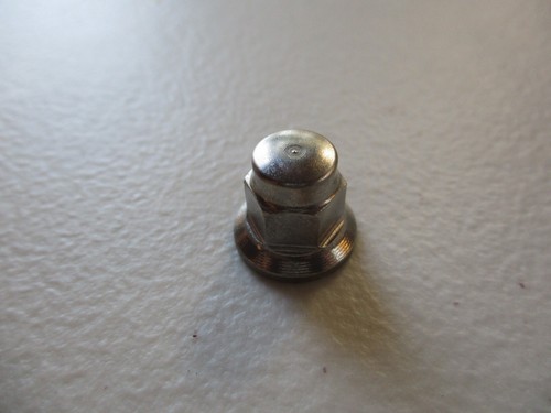 NEW Commodore Ecotec Engine Cover Nut Suit VS VT VU VX VY Holden Nuts ...