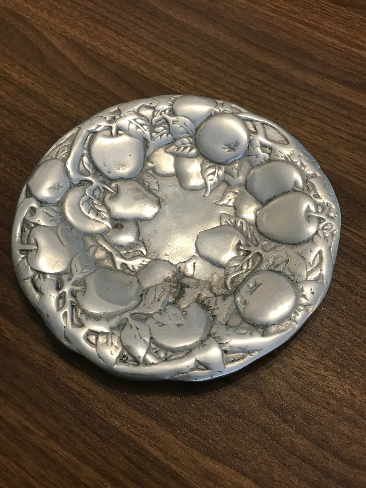 7 3/4" Silver Round Pewter Tray Plate with Apples - Guido Argentina ...