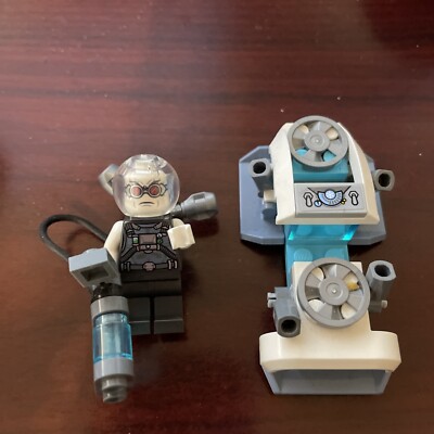 LEGO 2019 DC Comics Minifigure Mr. Freeze Super Villain sh587 + Freeze ...