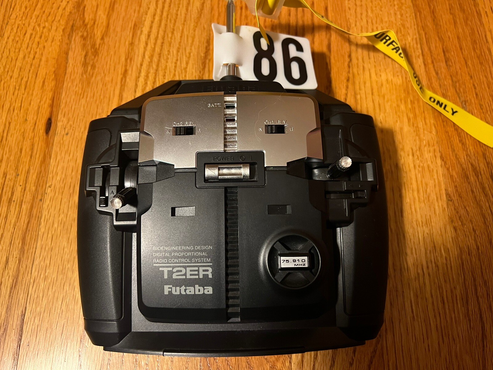 FUTABA T2ER Attack 76MHz Radio Control System Transmitter AZPT2ER 72-75 ...