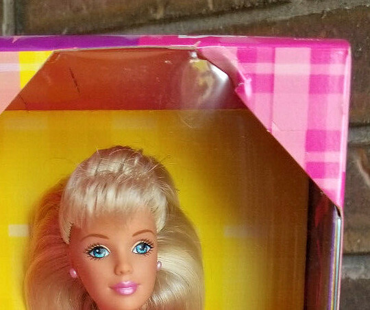 * Special Edition VALENTINE Barbie and MAKE A VALENTINE Barbie | eBay