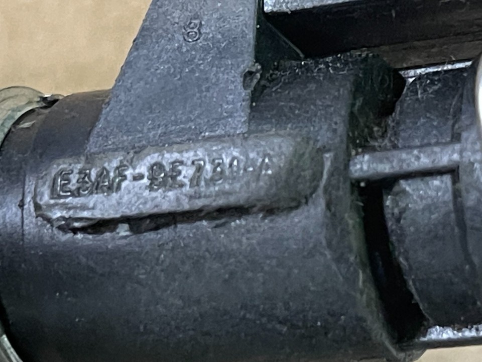 87-93 Ford Mustang VSS Speed Sensor T5 AOD Trans Speedometer Cable ...