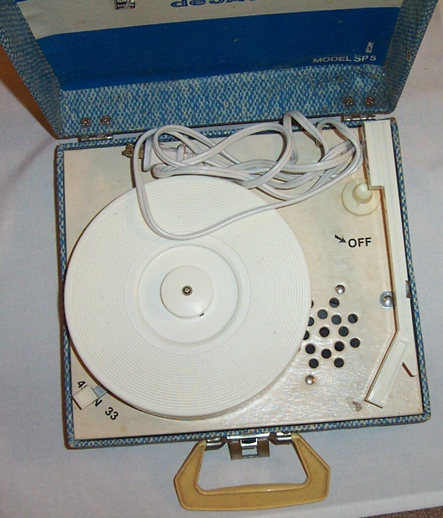 Child's Record Player with 10 vintage children records | eBay