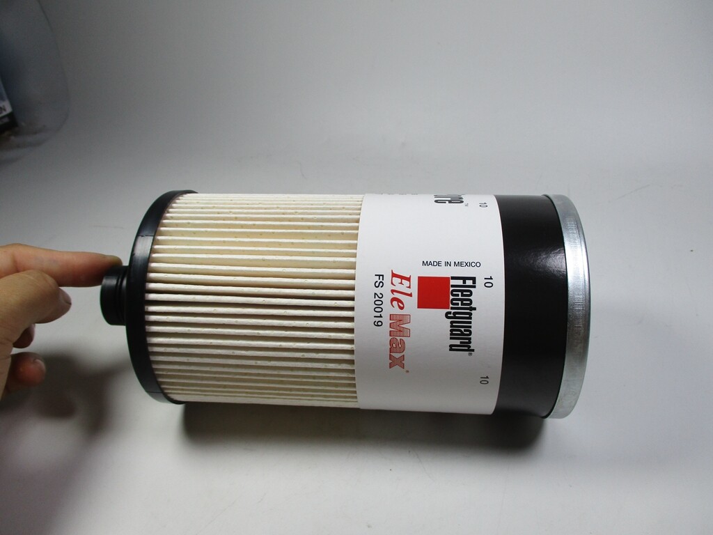 FS20019 replace Liugong Xugong EFI 53C0945 Liugong 926E diesel filter ...