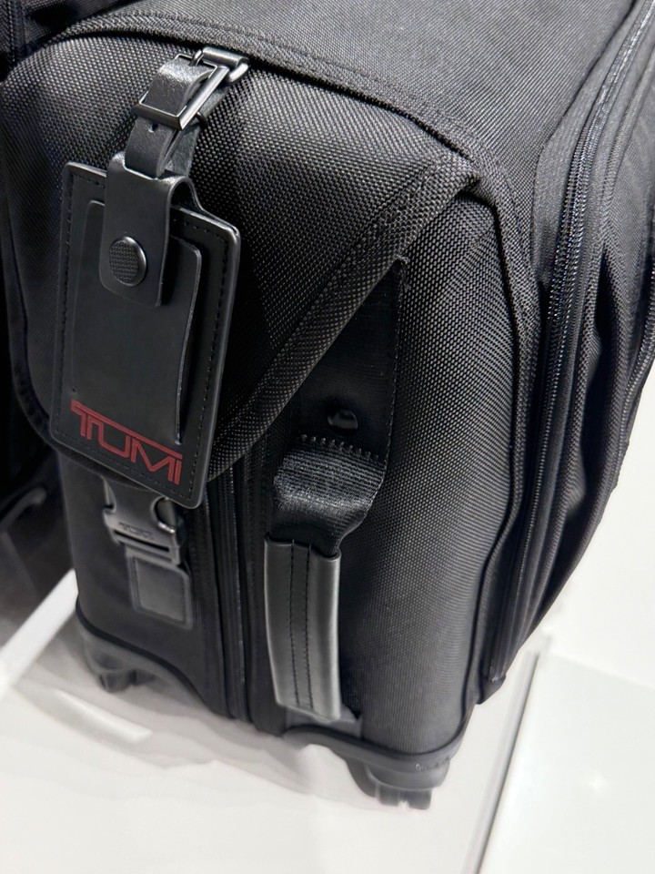 NEW Tumi GEN 4.3 - 22.0” Carry On 4 Wheeled Garment Bag Suit Case ...