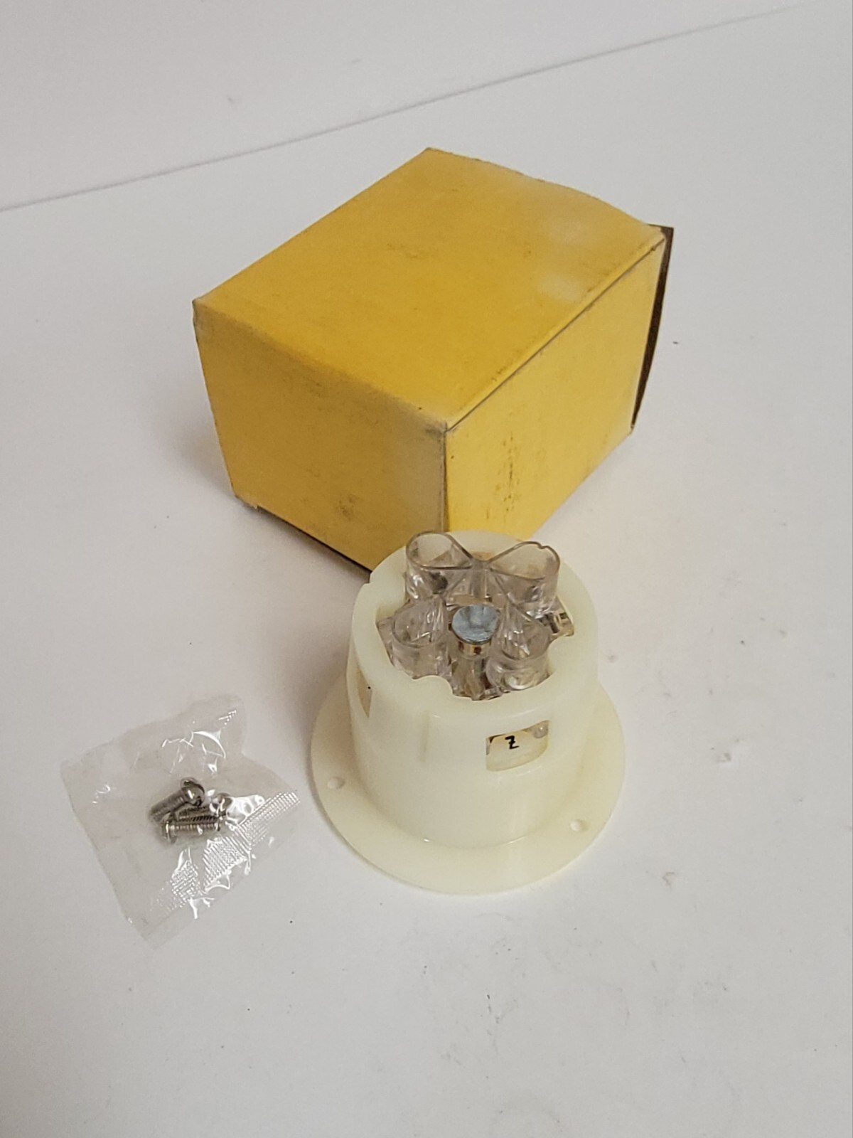 Hubbell Wiring Devicekellems HBL2426 Receptacle Flanged 20a L1520 for ...