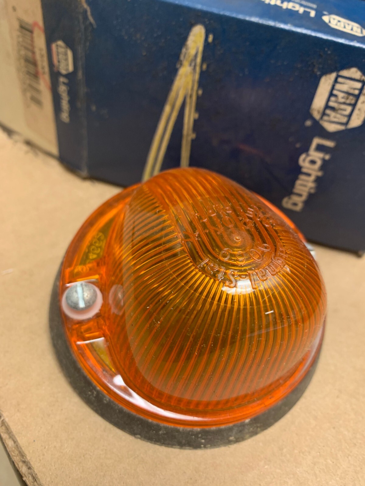 ONE GENUINE TRUCK-LITE /NAPA LIGHTNING / SIGNAL STAT MARKER CLEARANCE ...